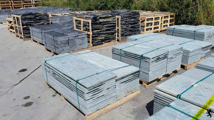 QUALITY SLATE SLABS. Natural slate form Spain.